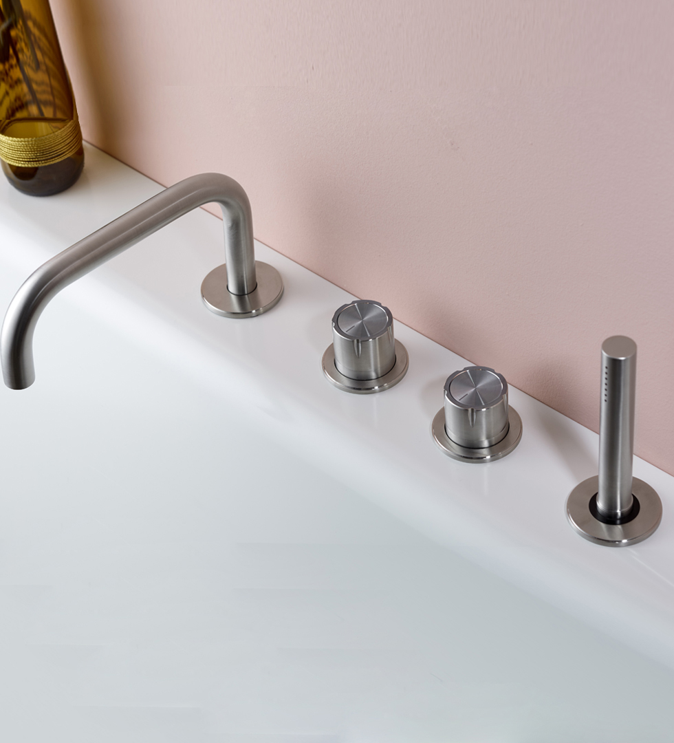 SYNTH | Deck mounted bathtub set | 44925 - Mina Rubinetterie